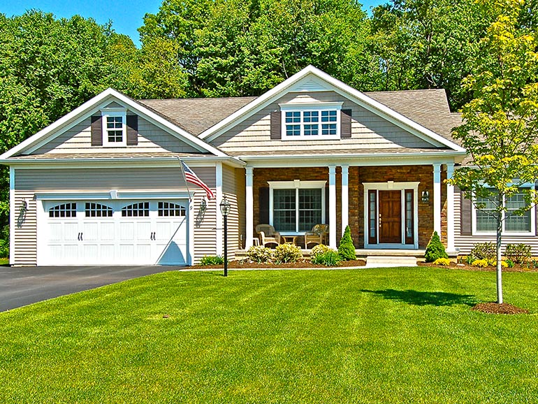 Heritage Manor | Delmar, NY - Amedore Homes